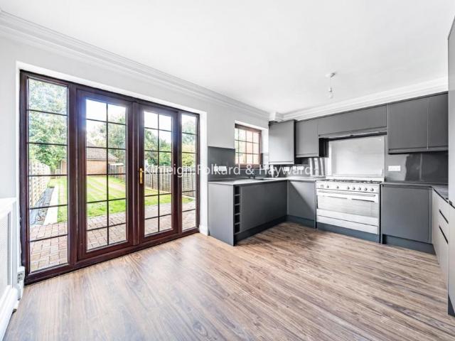 4 bedroom house to rent