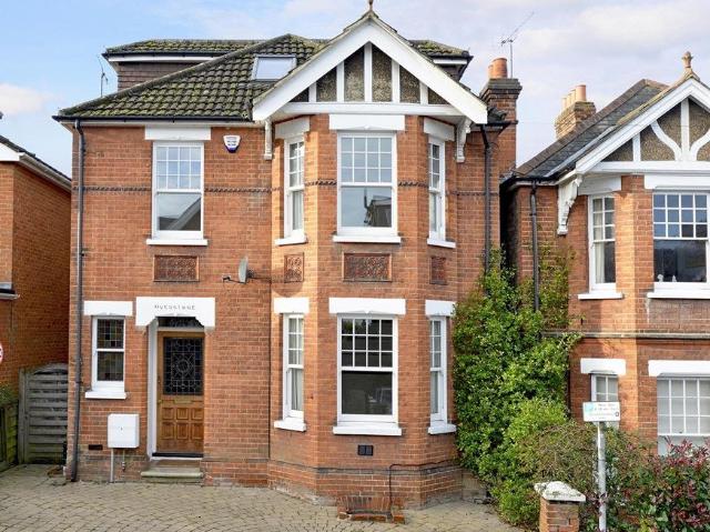4 bedroom house to rent