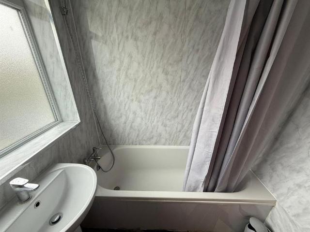 4 bedroom house to rent