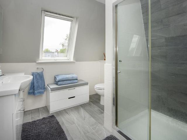 4 bedroom house to rent