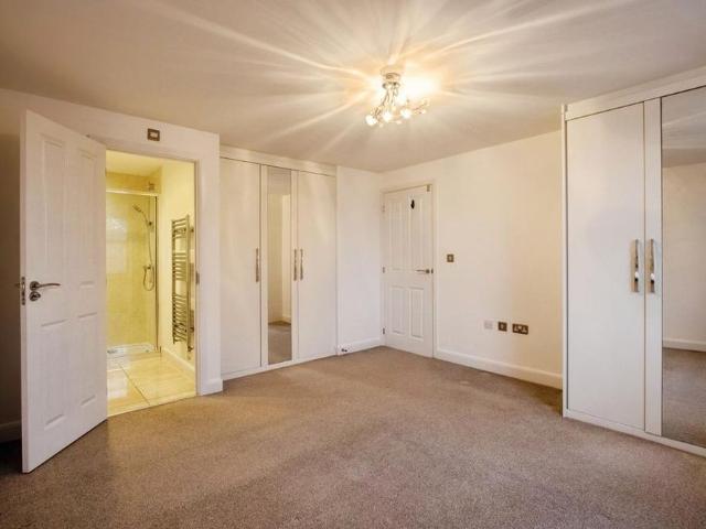 4 bedroom house to rent