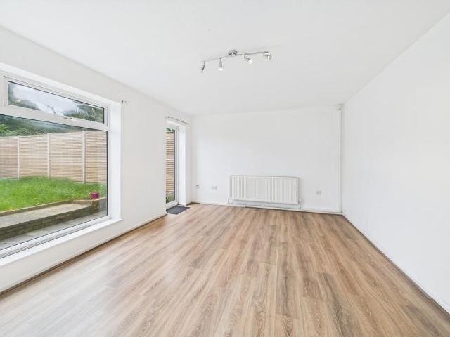 4 bedroom house to rent
