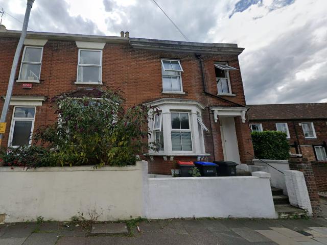 4 bedroom house to rent