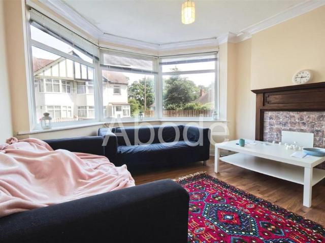 4 bedroom house to rent