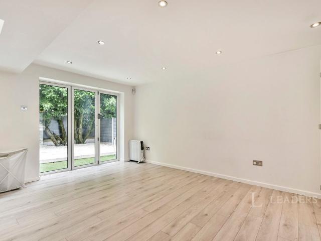 4 bedroom house to rent Tysoe Gardens, Salford, Greater Manchester, M3