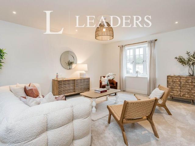 4 bedroom house to rent Acorn Gardens, Bell Lane, Splaynes Green, Fletching, Uckfield, TN22