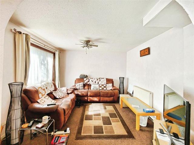 4 bedroom house to rent Arbour View Court, Northampton, Northamptonshire, NN3