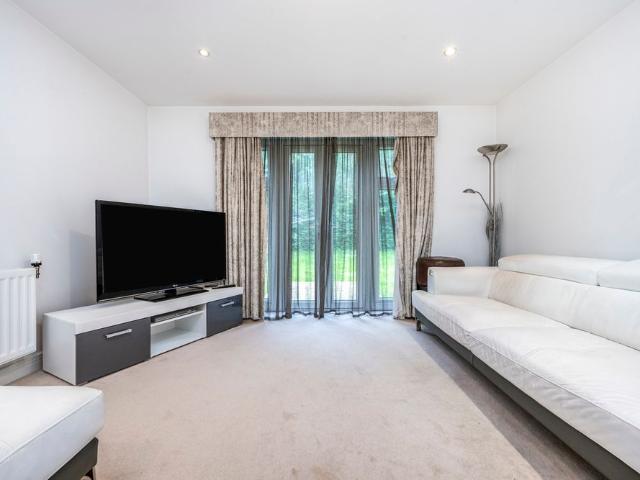 4 bedroom house to rent Bedgebury Place, Kents Hill, Milton Keynes, Buckinghamshire, MK7
