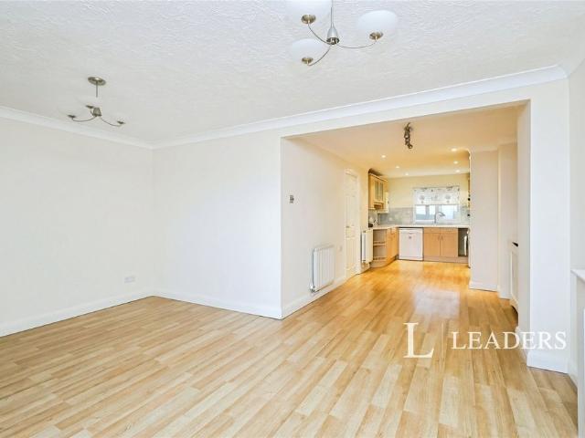 4 bedroom house to rent Bermuda Place, Eastbourne, East Sussex, BN23