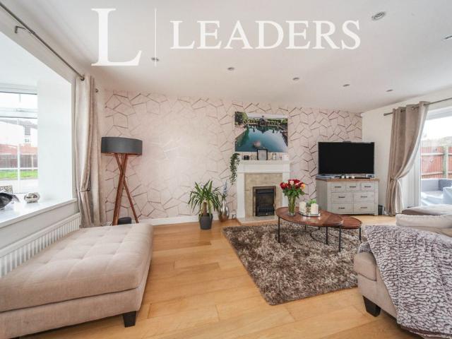 4 bedroom house to rent Blakeney Drive, Luton, LU2