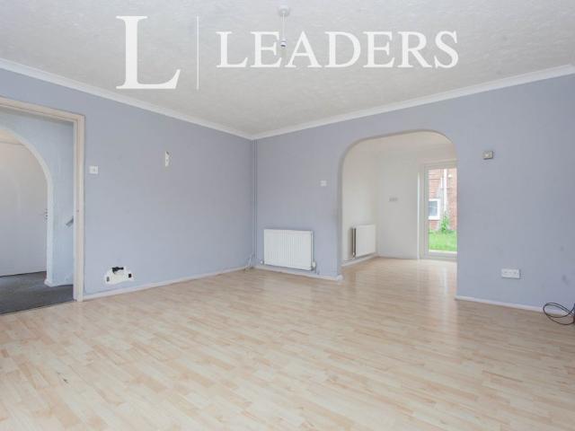 4 bedroom house to rent Broadmeadow, Sawston, Cambridge, CB22