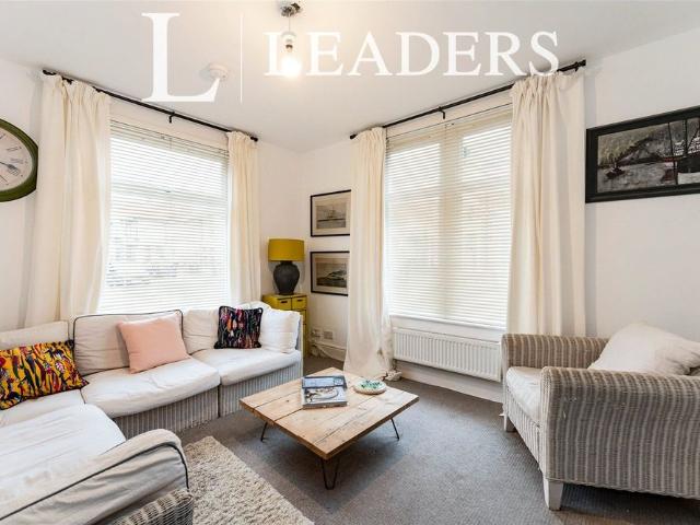 4 bedroom house to rent Carisbrooke Road, Southsea, PO4