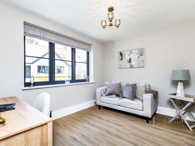 4 bedroom house to rent Coolhurst Close, Monks Gate, Horsham, West Sussex, RH13