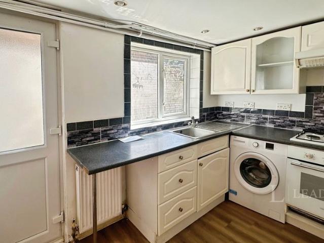 4 bedroom house to rent Cowper Street, Luton, Bedfordshire, LU1