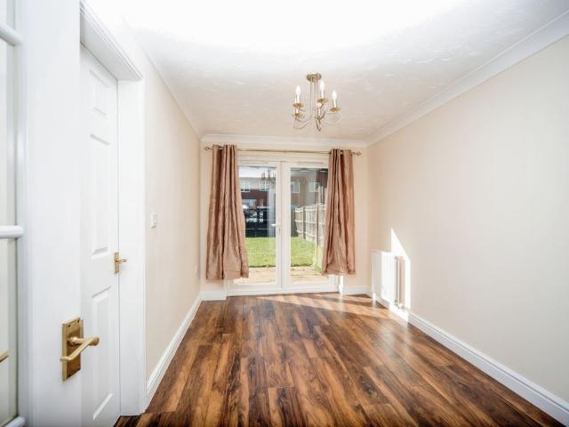 4 bedroom house to rent Croyland Drive, Elstow, Bedford, Bedfordshire, MK42