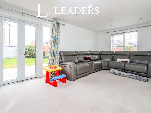 4 bedroom house to rent Devana Gardens, Chester, Cheshire, CH4