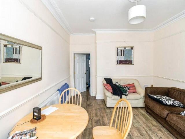 4 bedroom house to rent Devonshire Road, Southampton, Hampshire, SO15