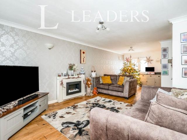 4 bedroom house to rent Devonshire Way, Fareham, PO14