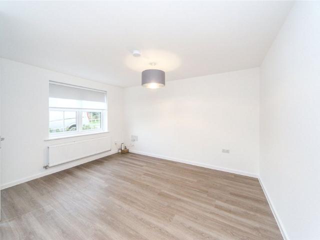 4 bedroom house to rent Funnell Drive, Stone Cross, Pevensey, East Sussex, BN24