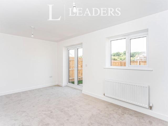 4 bedroom house to rent Goldcrest Drive, Sayers Common, Hassocks, BN6
