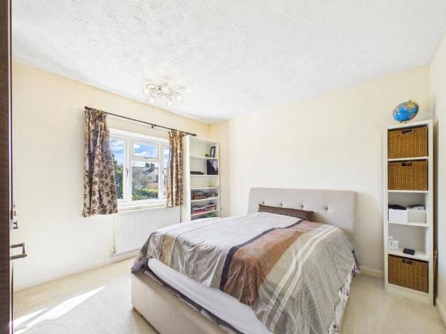 4 bedroom house to rent Gleneagles Close, Mickleover, Derby, Derbyshire, DE3