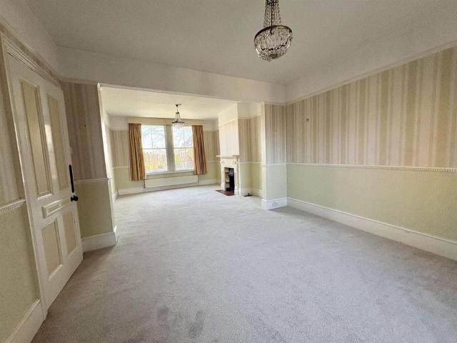 4 Bedroom House To Rent in Tenterden