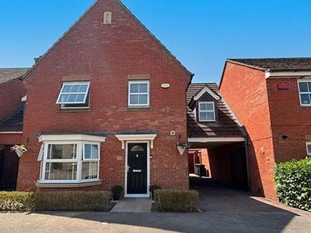 4 Bedroom House To Rent In Trefoil Drive, Bicester, OX26