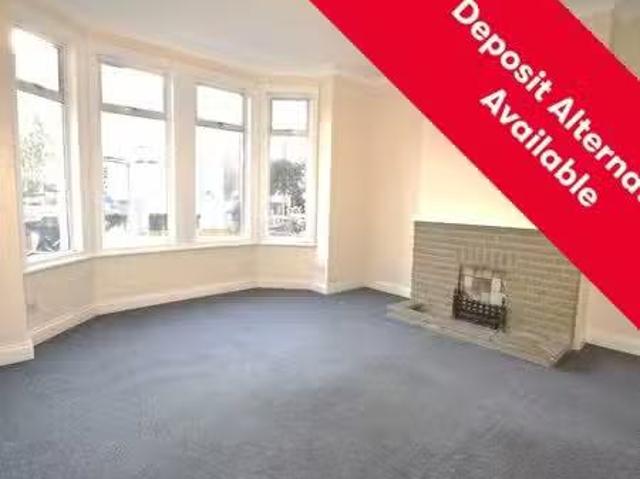 4+ bedroom house to rent in Yew Grove, London, NW2