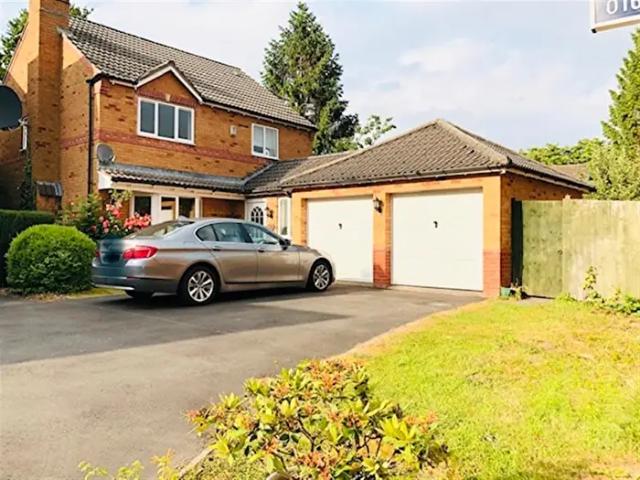4 Bedroom House To Rent In Ashley Way, Balsall Common, CV7