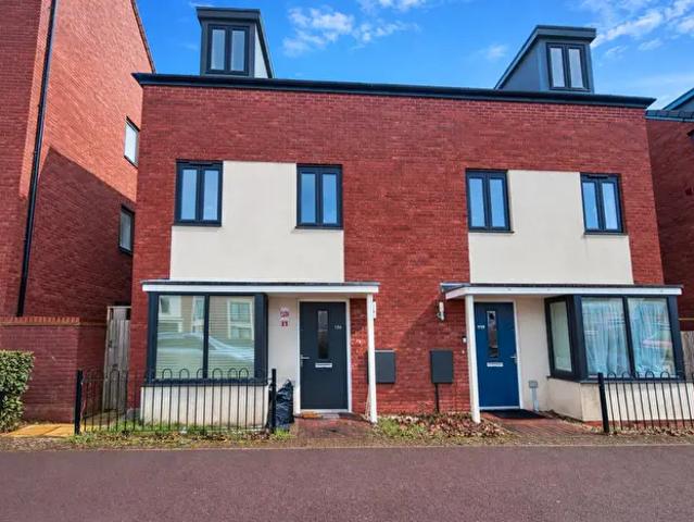 4 Bedroom House To Rent In Apollo Avenue, Fairfields, MK11