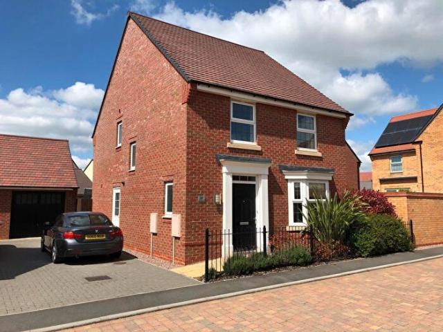 4 Bedroom House To Rent In Arnold Drive, NN17