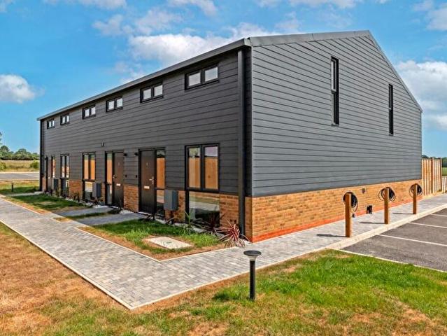 4 Bedroom House To Rent In Aylesbury Road Rowsham, HP22