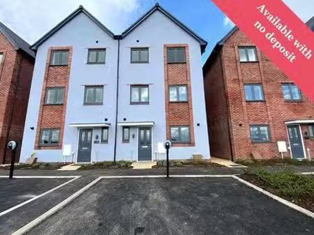 4+ bedroom house to rent in Baylis Gardens, Stoke Gifford, Bri.