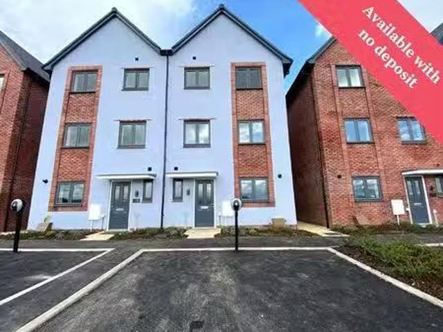 4+ bedroom house to rent in Baylis Gardens, Stoke Gifford, Bri.