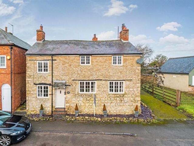 4 Bedroom House To Rent In Caldecote, Towcester, NN12