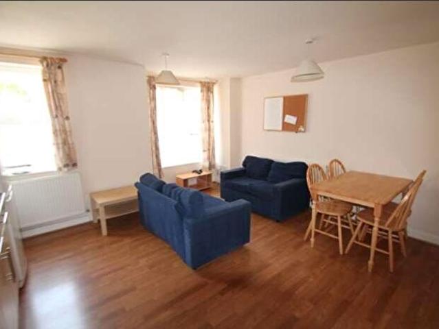 4 Bedroom House To Rent In Chapel Court, Lenton, East Midlands, NG7