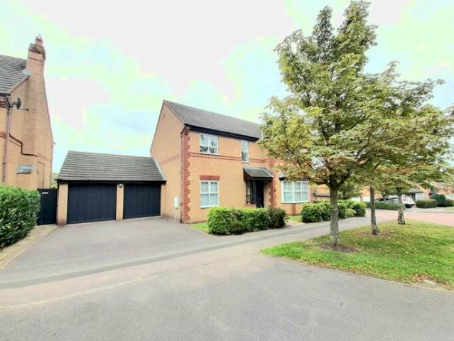4 Bedroom House To Rent In Emerson Valley, Milton Keynes, MK4