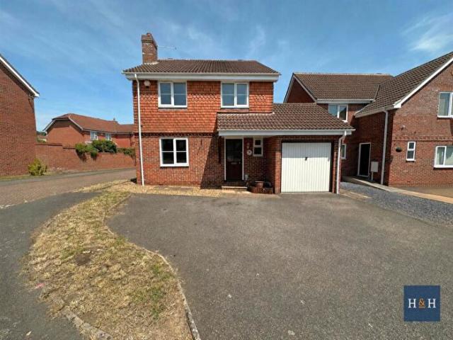 4 Bedroom House To Rent In Fuchsia Close, Abington Vale, NN3