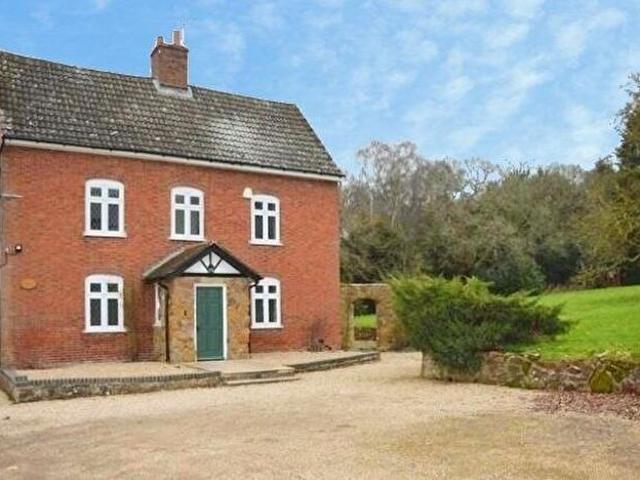 4 Bedroom House To Rent In Kinwalsey Lane, Meriden, Coventry, CV7