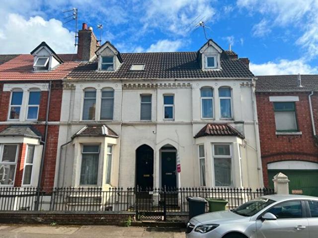4 Bedroom House To Rent In Knox Road, Wellingborough, NN8