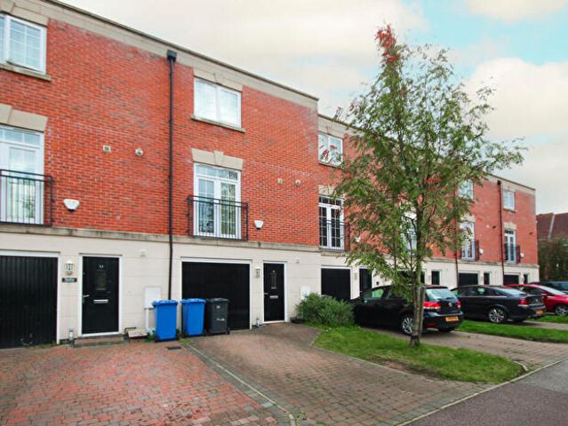 4 Bedroom House To Rent In Lavinia Court, Chellaston, Derby, Derbyshire, DE73
