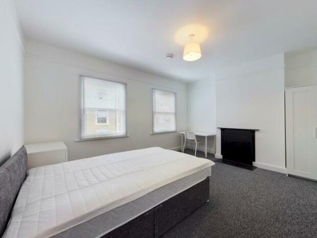 4 Bedroom House To Rent In Lower Thrift Street, Northampton, NN1