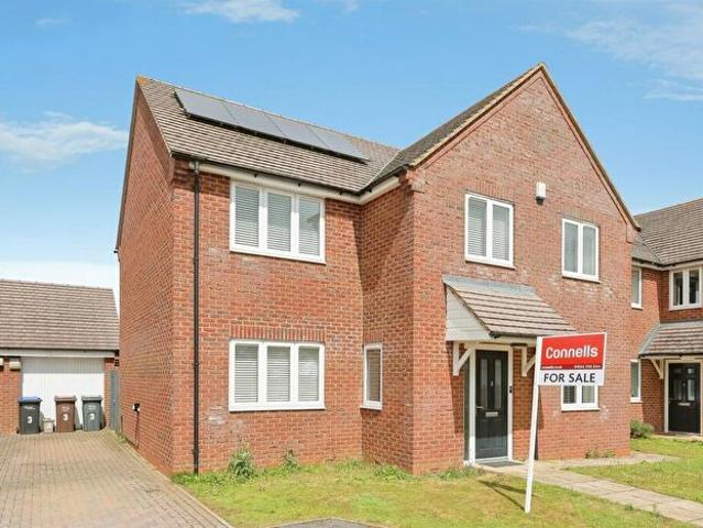 4 Bedroom House To Rent In Pagnell Close, Wootton, NN4