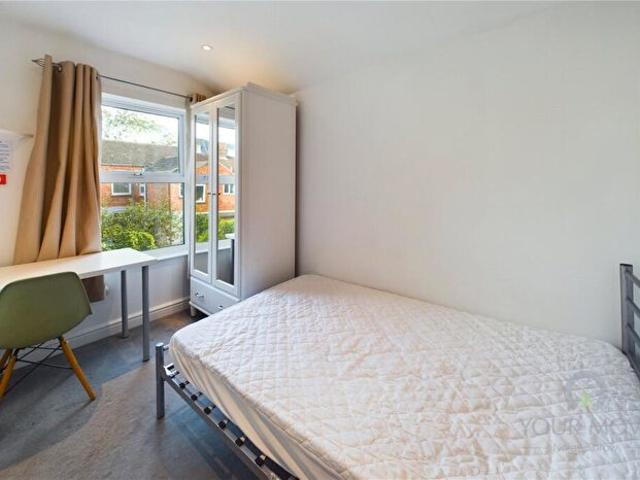 4 Bedroom House To Rent In Sharman Road, Northampton, NN5