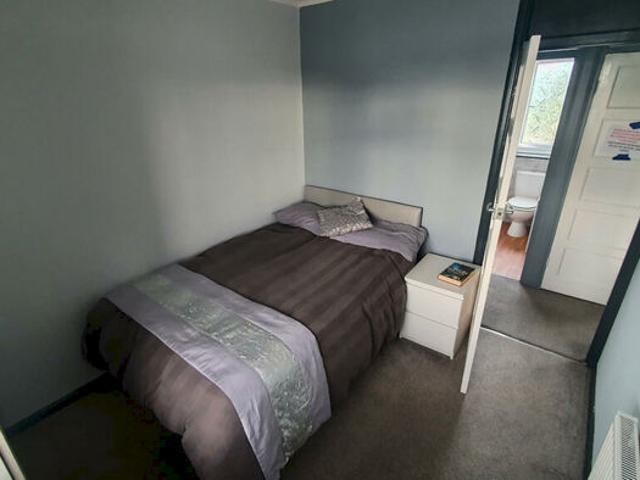 4 Bedroom House To Rent In Stirling Grove, NG11