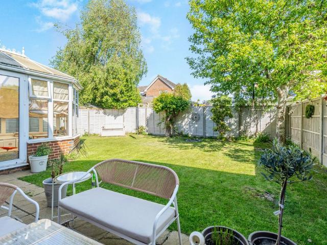 4 bedroom house to rent Kidd Road, Chichester, PO19