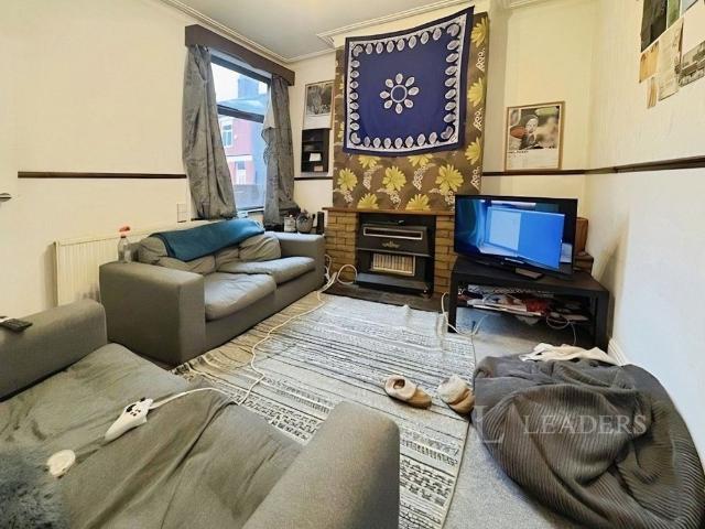 4 bedroom house to rent Ladybarn Lane, Manchester, M14