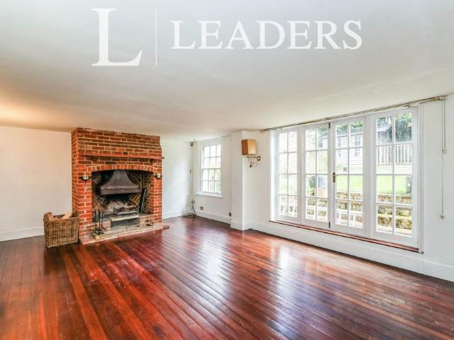 4 bedroom house to rent London Road, Horndean, Waterlooville, PO8