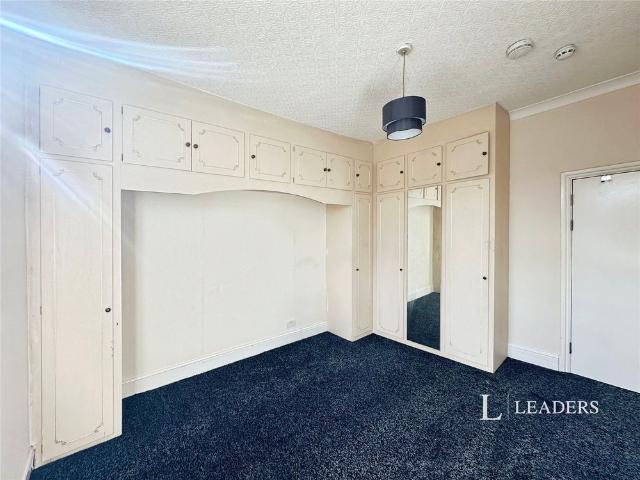 4 bedroom house to rent Moat Road, Walsall, West Midlands, WS2