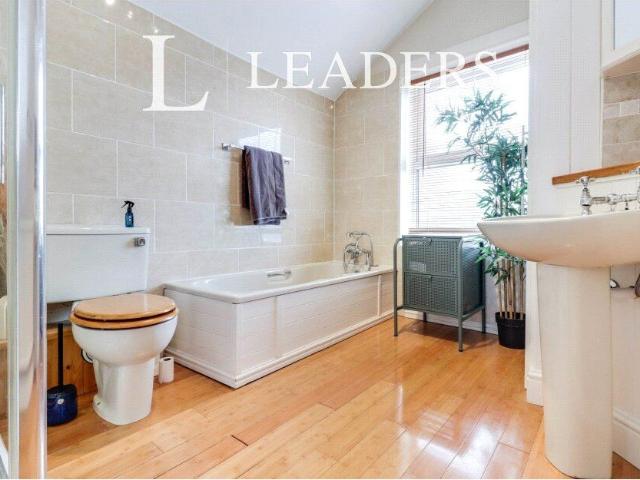 4 bedroom house to rent Park Road, Loughborough, LE11